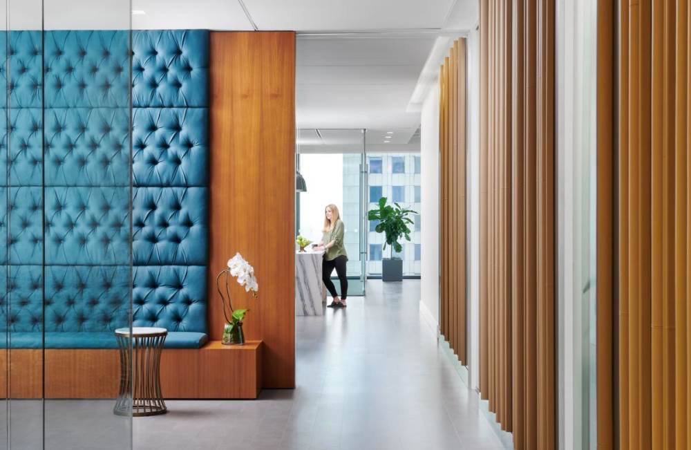 Spinneybeck’s ARO Plank Wall System Creates Eye-Catching Interior ...