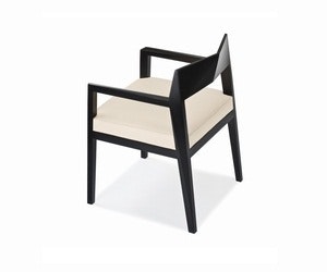 Cabot Wrenn Pratt Institute Chair Wins Green Good Design Award | I+S Design