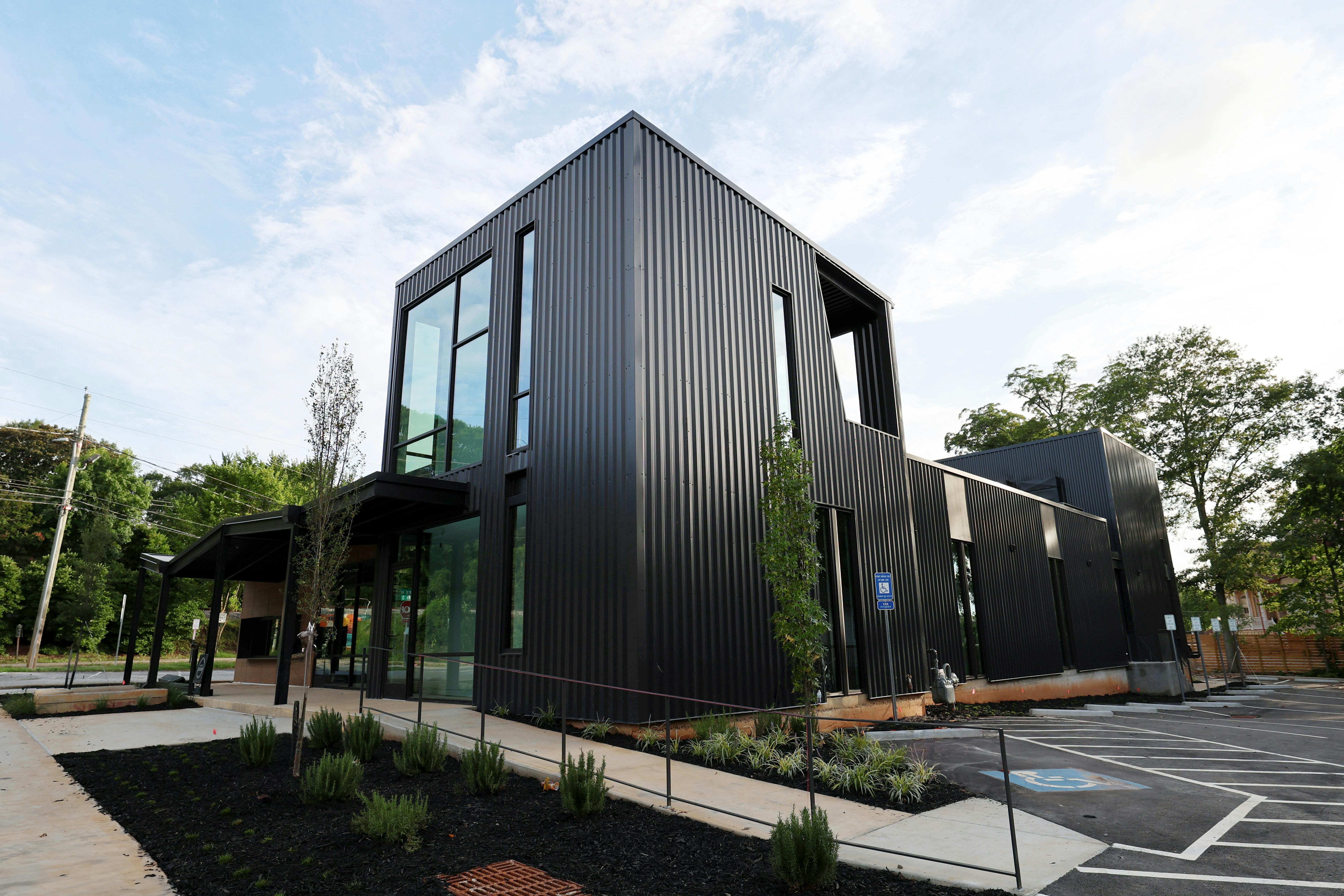 Atlanta Design Festival Meet Eclectic Modern Homes New Politan Row At